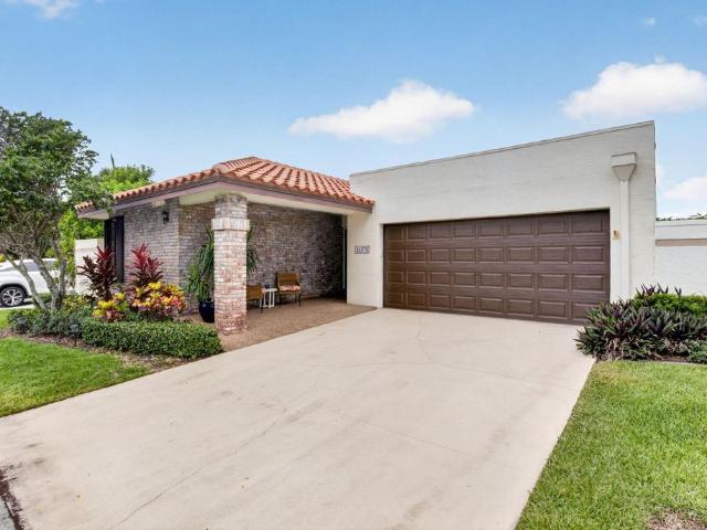 3 bedroom luxury Villa for sale in Boca Raton, Florida