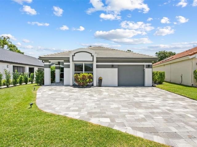 3 bedroom luxury Villa for sale in Boca Raton, Florida