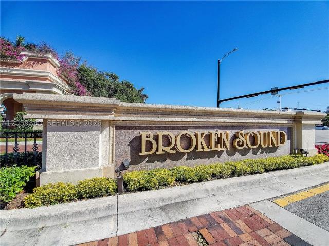 3 bedroom luxury Villa for sale in Boca Raton, Florida