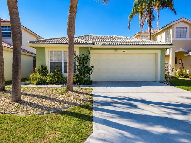 3 bedroom luxury Villa for sale in Boynton Beach, Florida