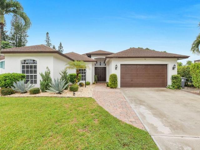 3 bedroom luxury Villa for sale in Boynton Beach, Florida