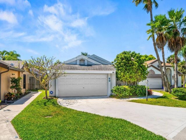 3 bedroom luxury Villa for sale in Boynton Beach, Florida