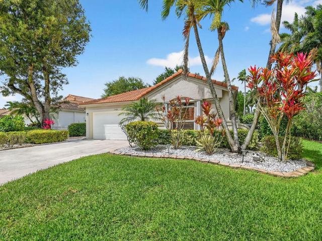 3 bedroom luxury Villa for sale in Boynton Beach, Florida