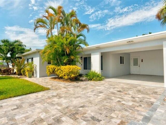 3 bedroom luxury Villa for sale in Boynton Beach, Florida