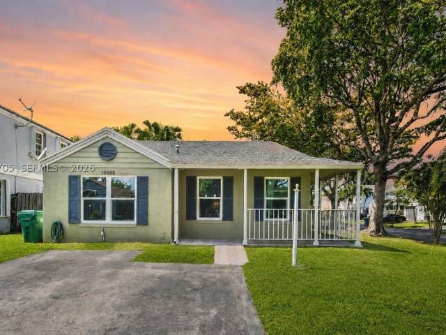 3 bedroom luxury Villa for sale in Cutler Bay, Florida