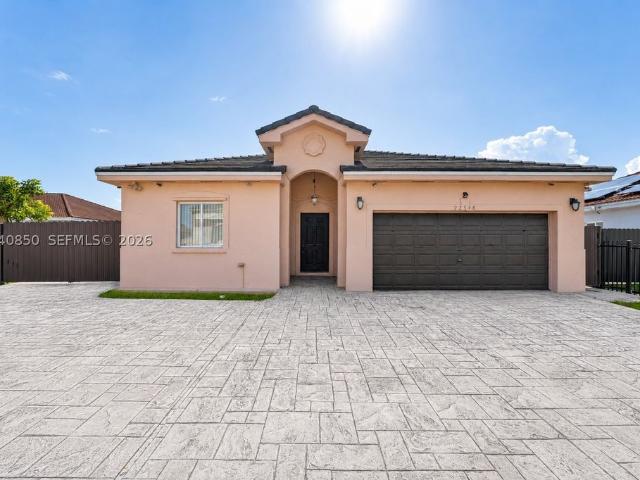 3 bedroom luxury Villa for sale in Cutler Bay, Florida