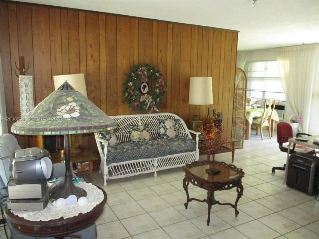 3 bedroom luxury Villa for sale in Cutler Bay, Florida