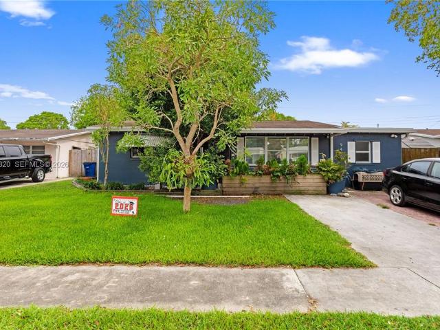 3 bedroom luxury Villa for sale in Cooper City, Florida