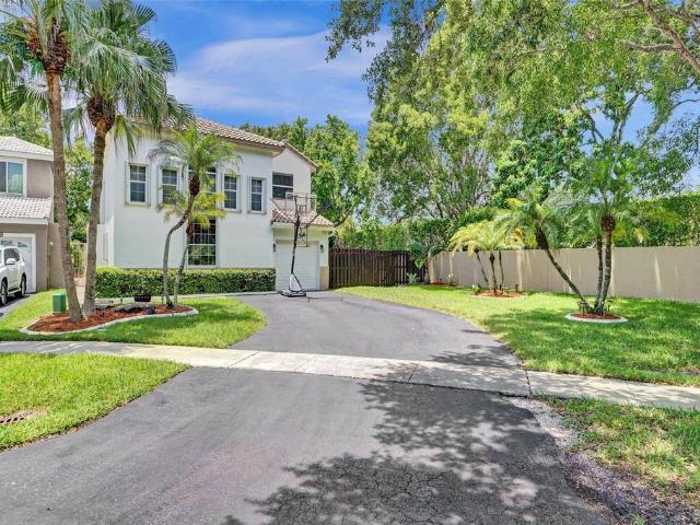 3 bedroom luxury Villa for sale in Cooper City, Florida