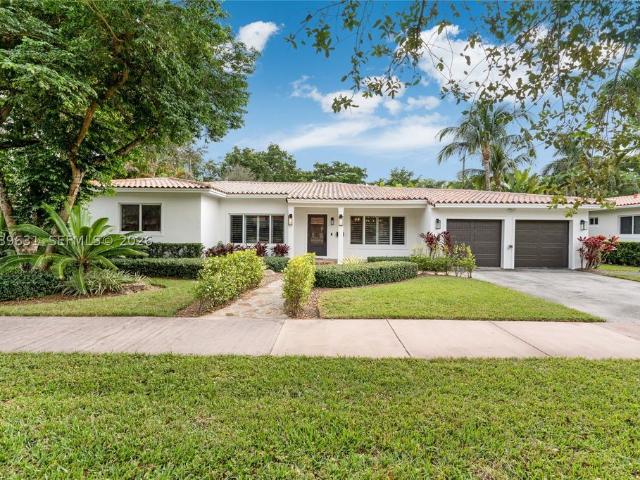3 bedroom luxury Villa for sale in Coral Gables, Florida