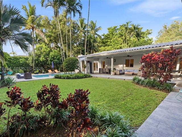 3 bedroom luxury Villa for sale in Coral Gables, Florida