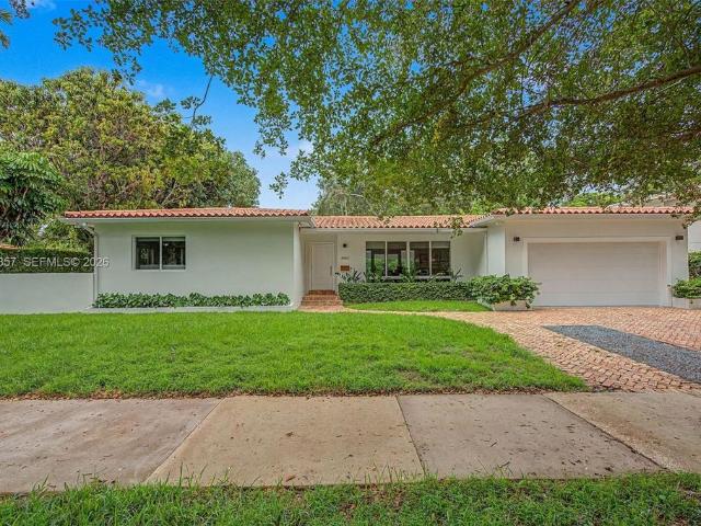 3 bedroom luxury Villa for sale in Coral Gables, Florida