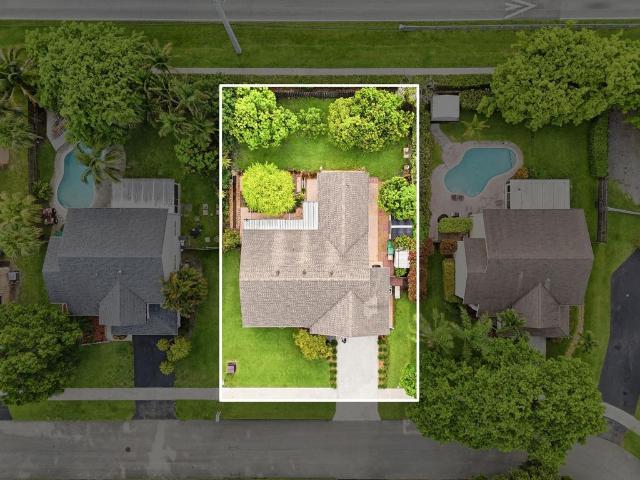 3 bedroom luxury Villa for sale in Davie, Florida