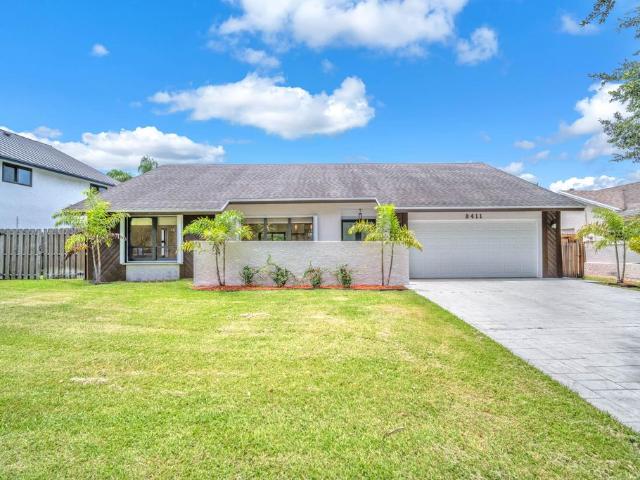 3 bedroom luxury Villa for sale in Davie, Florida