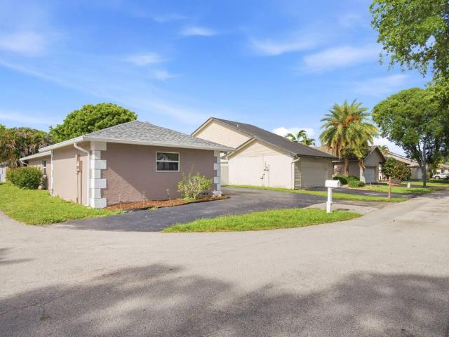 3 bedroom luxury Villa for sale in Davie, United States