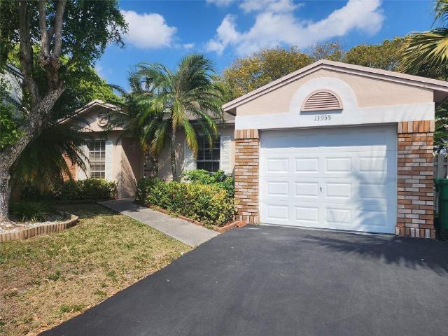 3 bedroom luxury Villa for sale in Davie, United States