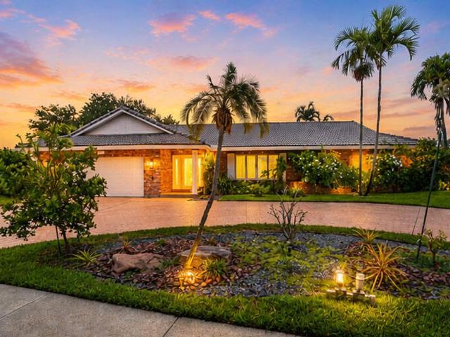 3 bedroom luxury Villa for sale in Deerfield Beach, Florida