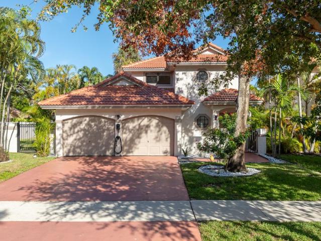 3 bedroom luxury Villa for sale in Deerfield Beach, Florida
