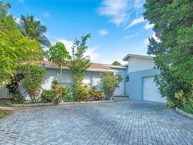3 bedroom luxury Villa for sale in Deerfield Beach, Florida