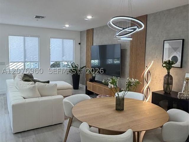 3 bedroom luxury Villa for sale in Doral, United States