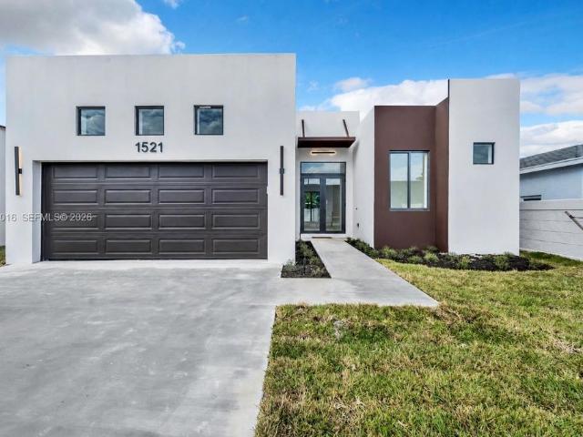 3 bedroom luxury Villa for sale in Fort Lauderdale, Florida