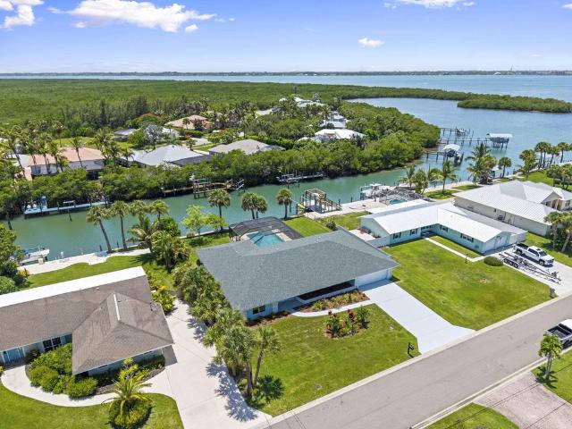 3 bedroom luxury Villa for sale in Fort Pierce, Florida