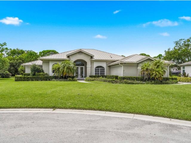 3 bedroom luxury Villa for sale in Fort Pierce, Florida