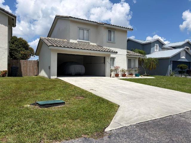 3 bedroom luxury Villa for sale in Greenacres City, Florida