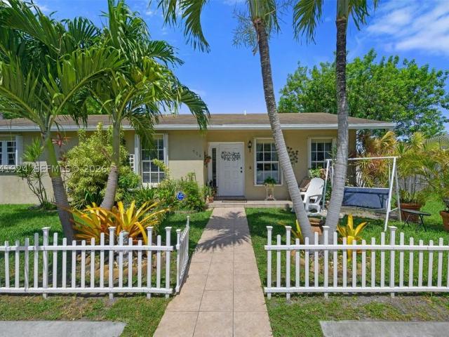 3 bedroom luxury Villa for sale in Hallandale, United States