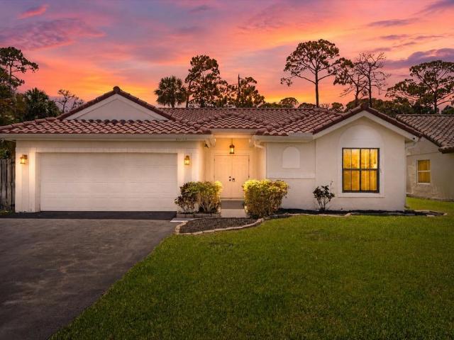 3 bedroom luxury Villa for sale in Haverhill, United States