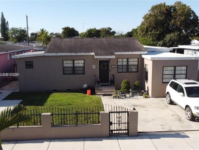 3 bedroom luxury Villa for sale in Hialeah, United States
