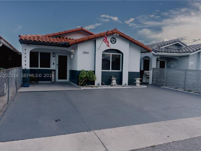 3 bedroom luxury Villa for sale in Hialeah, United States