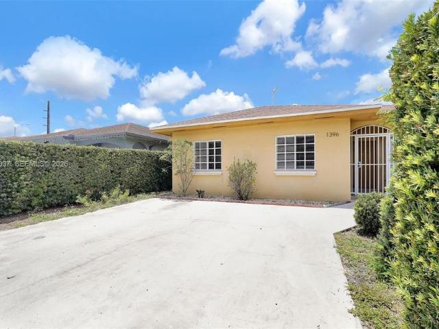 3 bedroom luxury Villa for sale in Hialeah, United States