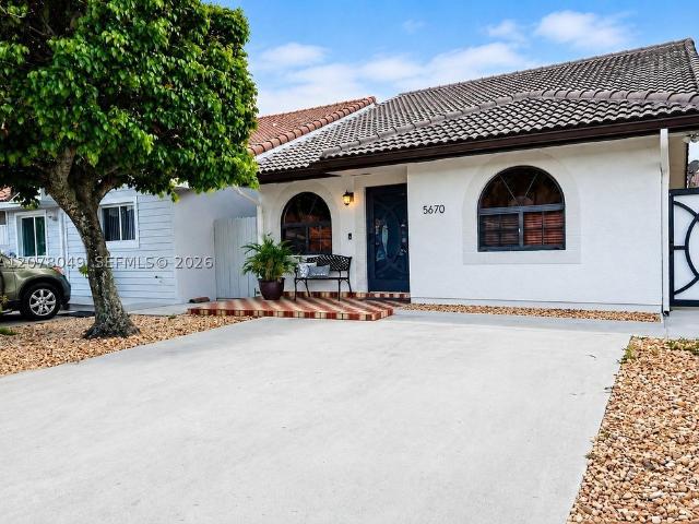 3 bedroom luxury Villa for sale in Hialeah, United States