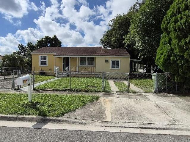 3 bedroom luxury Villa for sale in Hialeah, United States