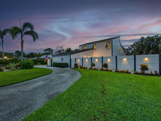 3 bedroom luxury Villa for sale in Hobe Sound, Florida