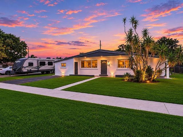 3 bedroom luxury Villa for sale in Hollywood, United States