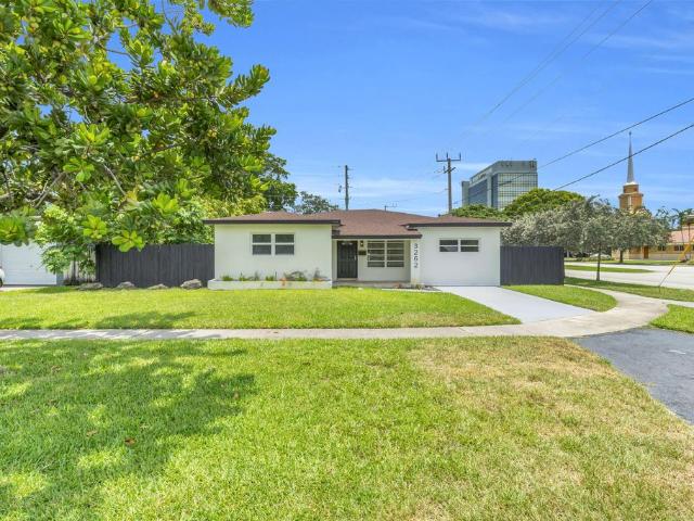 3 bedroom luxury Villa for sale in Hollywood, United States
