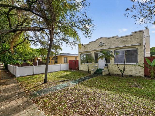 3 bedroom luxury Villa for sale in Hollywood, United States