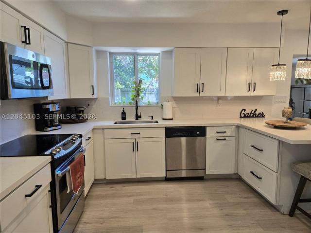 3 bedroom luxury Villa for sale in Hollywood, United States