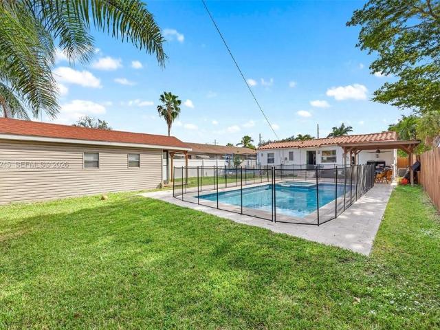 3 bedroom luxury Villa for sale in Hollywood, United States