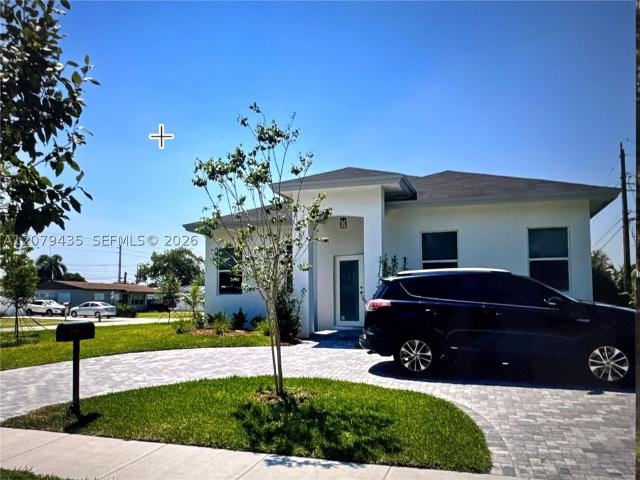 3 bedroom luxury Villa for sale in Hollywood, Florida
