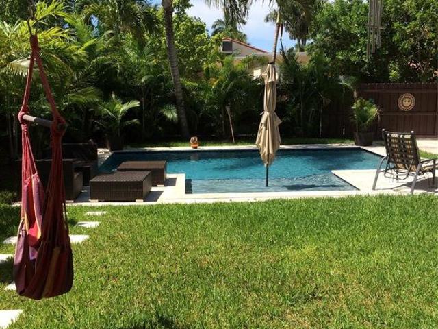 3 bedroom luxury Villa for sale in Hollywood, Florida