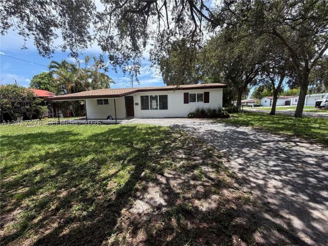 3 bedroom luxury Villa for sale in Hollywood, Florida