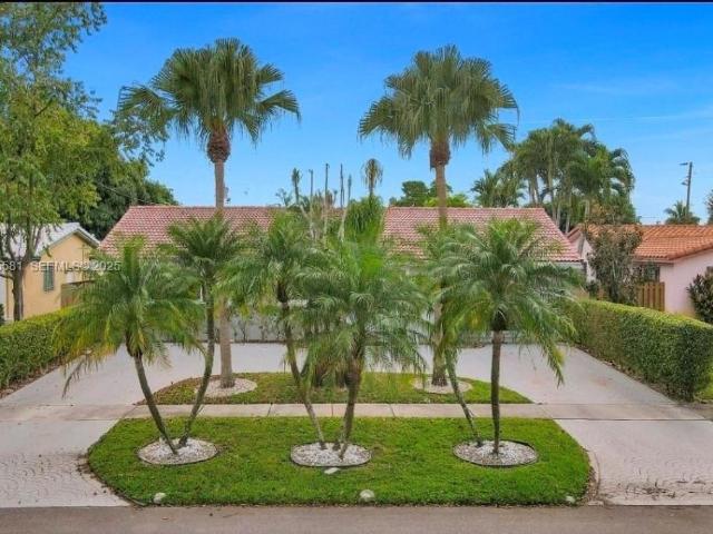 3 bedroom luxury Villa for sale in Hollywood, Florida