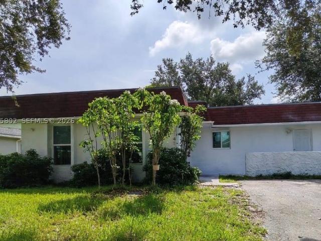 3 bedroom luxury Villa for sale in Hollywood, Florida