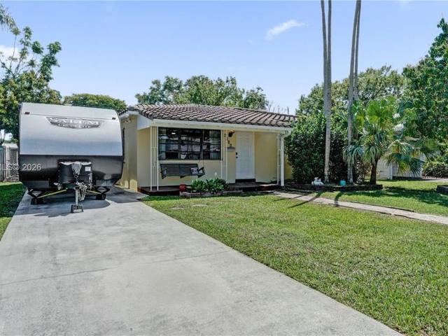 3 bedroom luxury Villa for sale in Hollywood, Florida