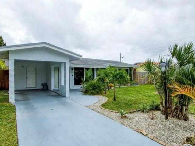3 bedroom luxury Villa for sale in Hollywood, Florida