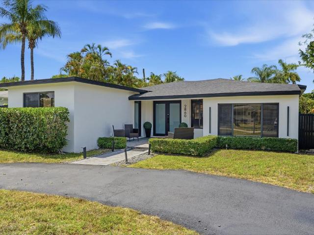 3 bedroom luxury Villa for sale in Hollywood, Florida