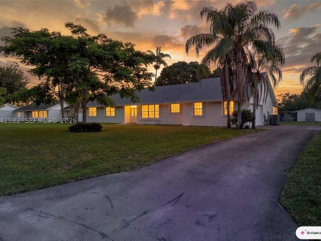 3 bedroom luxury Villa for sale in Homestead, Florida